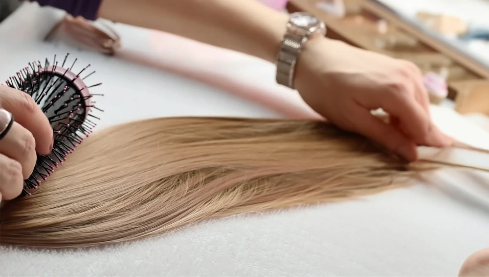 Wie bewahrt man Clip-In-Haarverlängerungen auf, um ihre Qualität lange ...