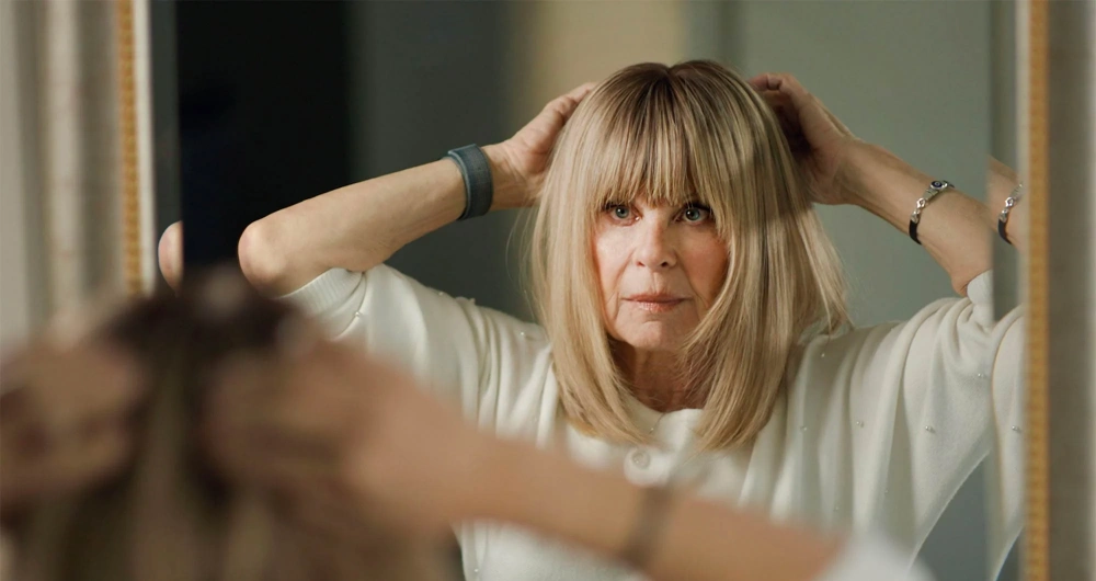 How Does A Hair Topper Work? Separating Fact From Fiction